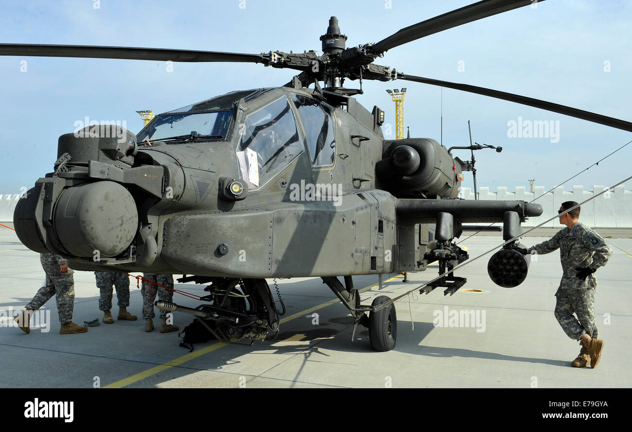 Ample strike hi-res stock photography and images - Alamy