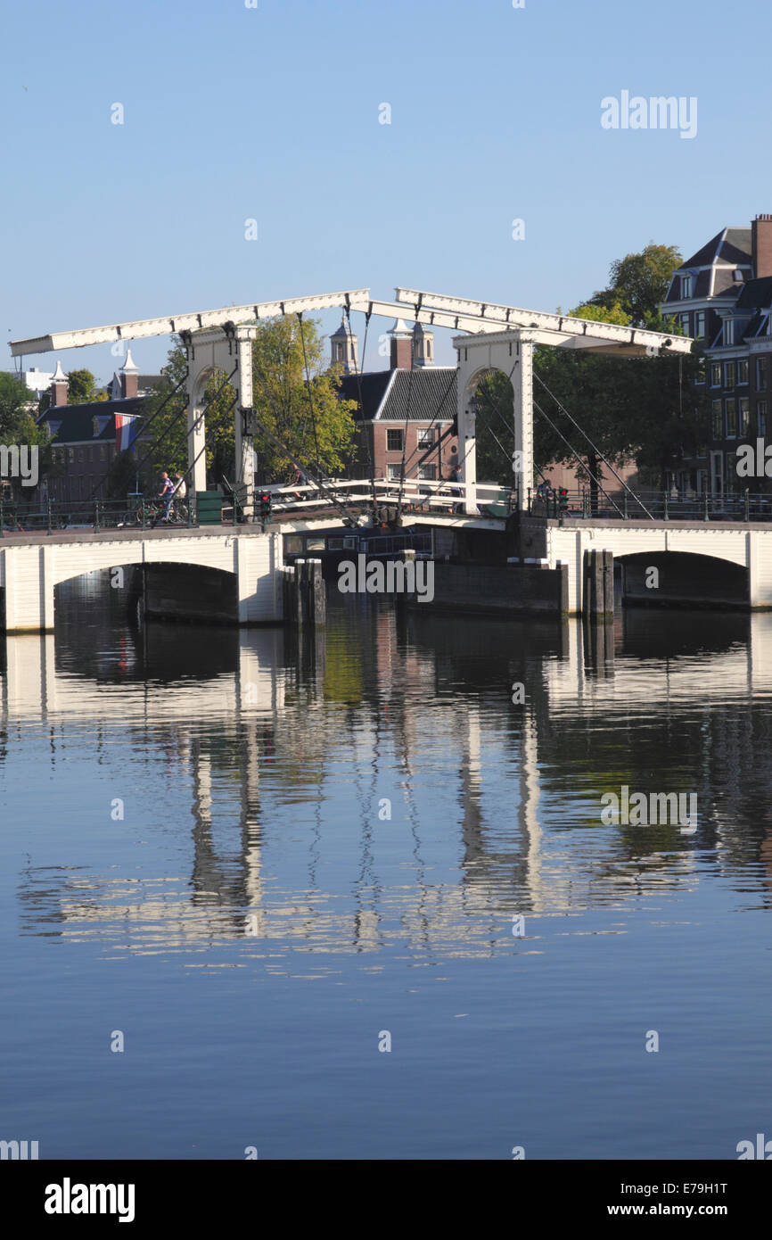 Magere Brug drawbridge over the River Amstel Amsterdam Stock Photo - Alamy