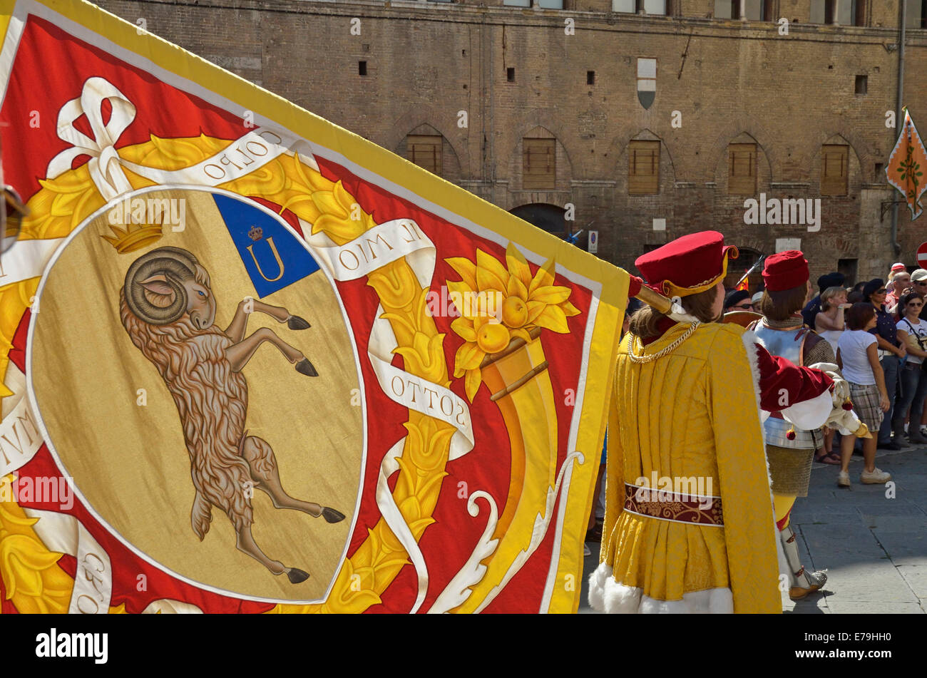 Corteo Storico costume parade before the famous Palio horse race ...