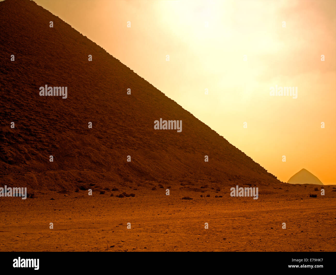 The Red and Bent Pyramids at Dahshur Stock Photo - Alamy
