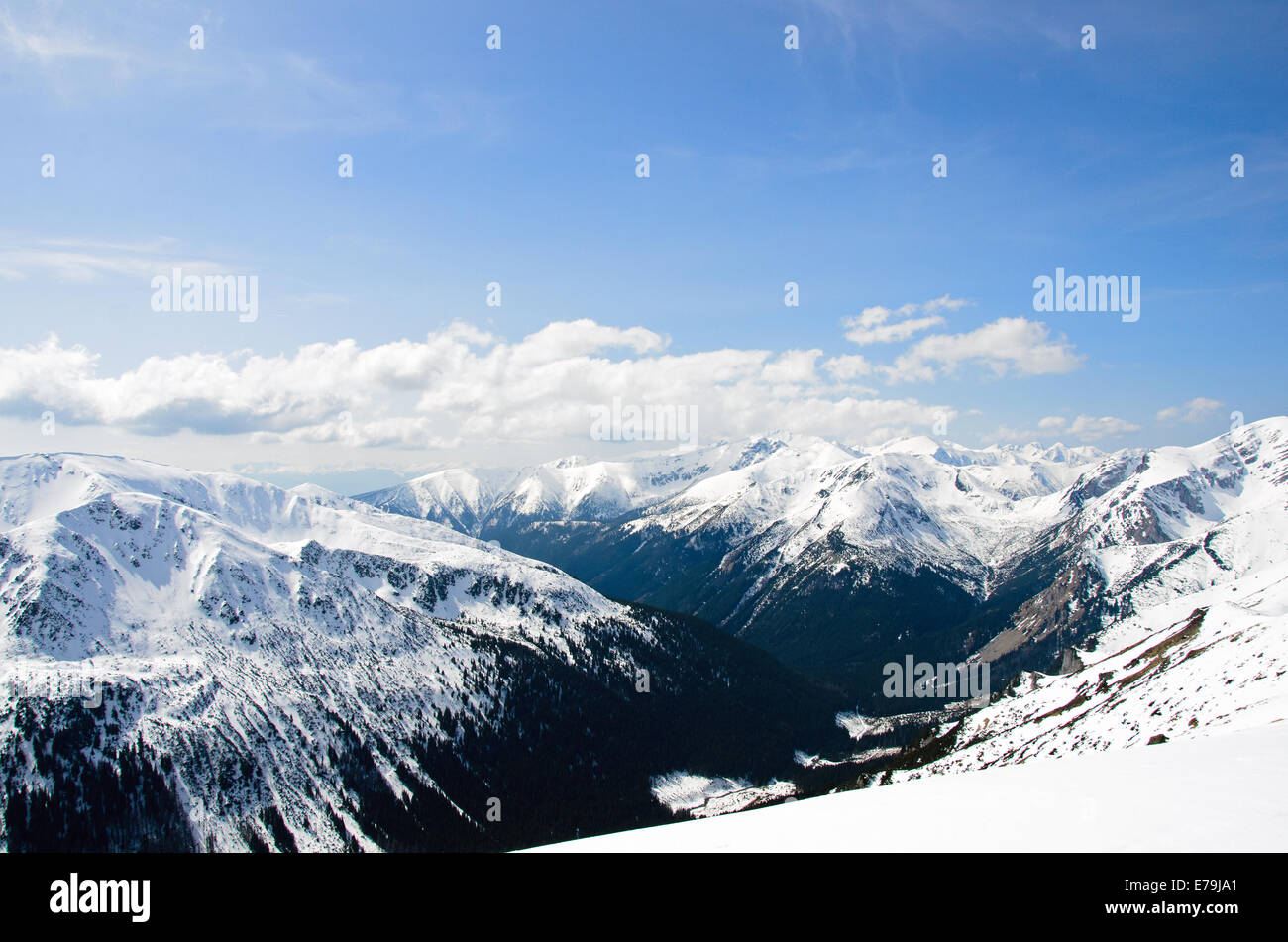 pictures of mountains in the winter scenery Stock Photo - Alamy