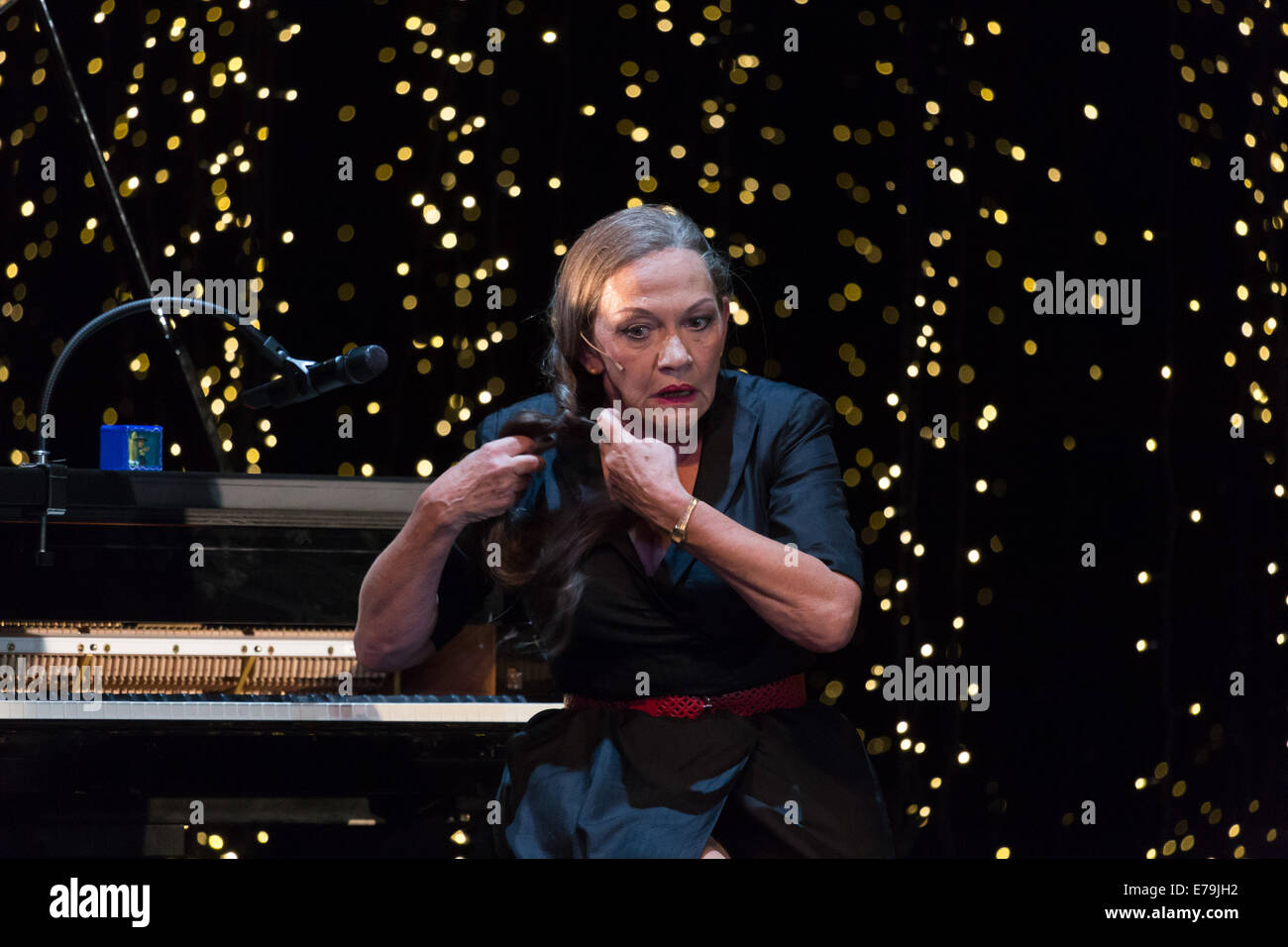 Shakespeare's drama "Romeo and Juliet" had a successfull opening night ...