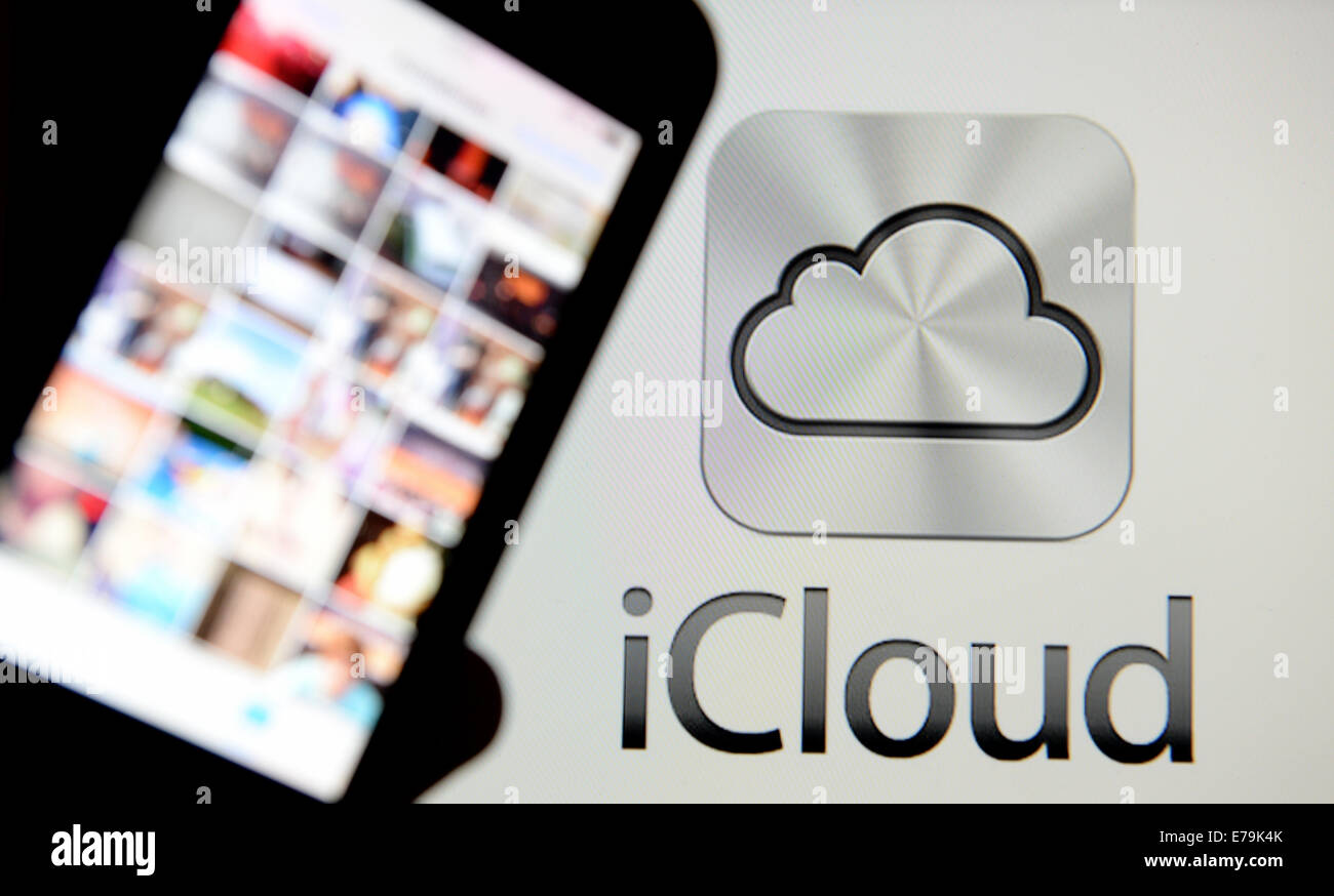 Icloud logo hi-res stock photography and images - Alamy