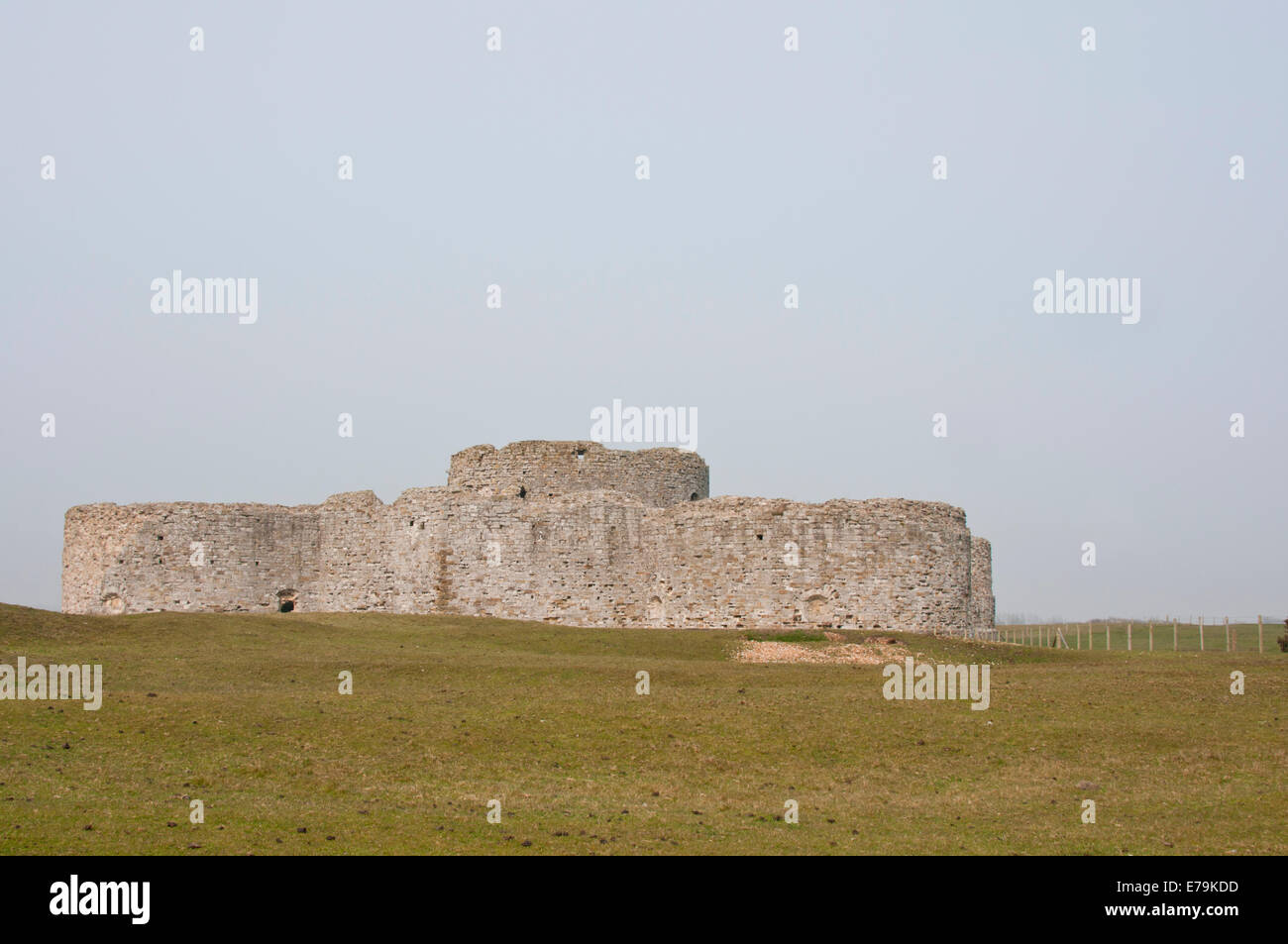 The Tudor rounded castle at Camber Stock Photo - Alamy