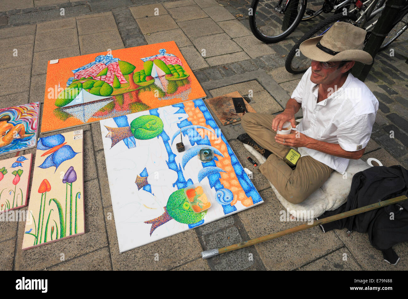 Pavement art hi-res stock photography and images - Alamy