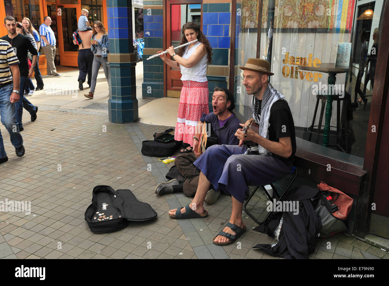 Guitar and flute hi-res stock photography and images - Alamy