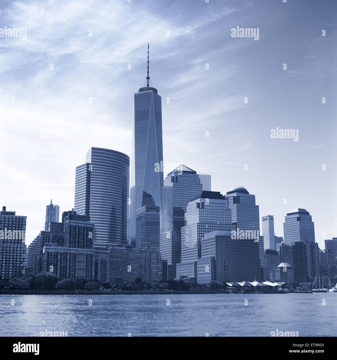 Manhattan skyscraper landmark hi-res stock photography and images - Alamy