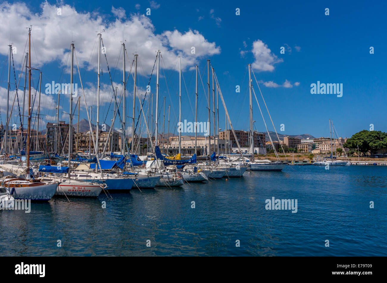 Port of palermo hi-res stock photography and images - Alamy