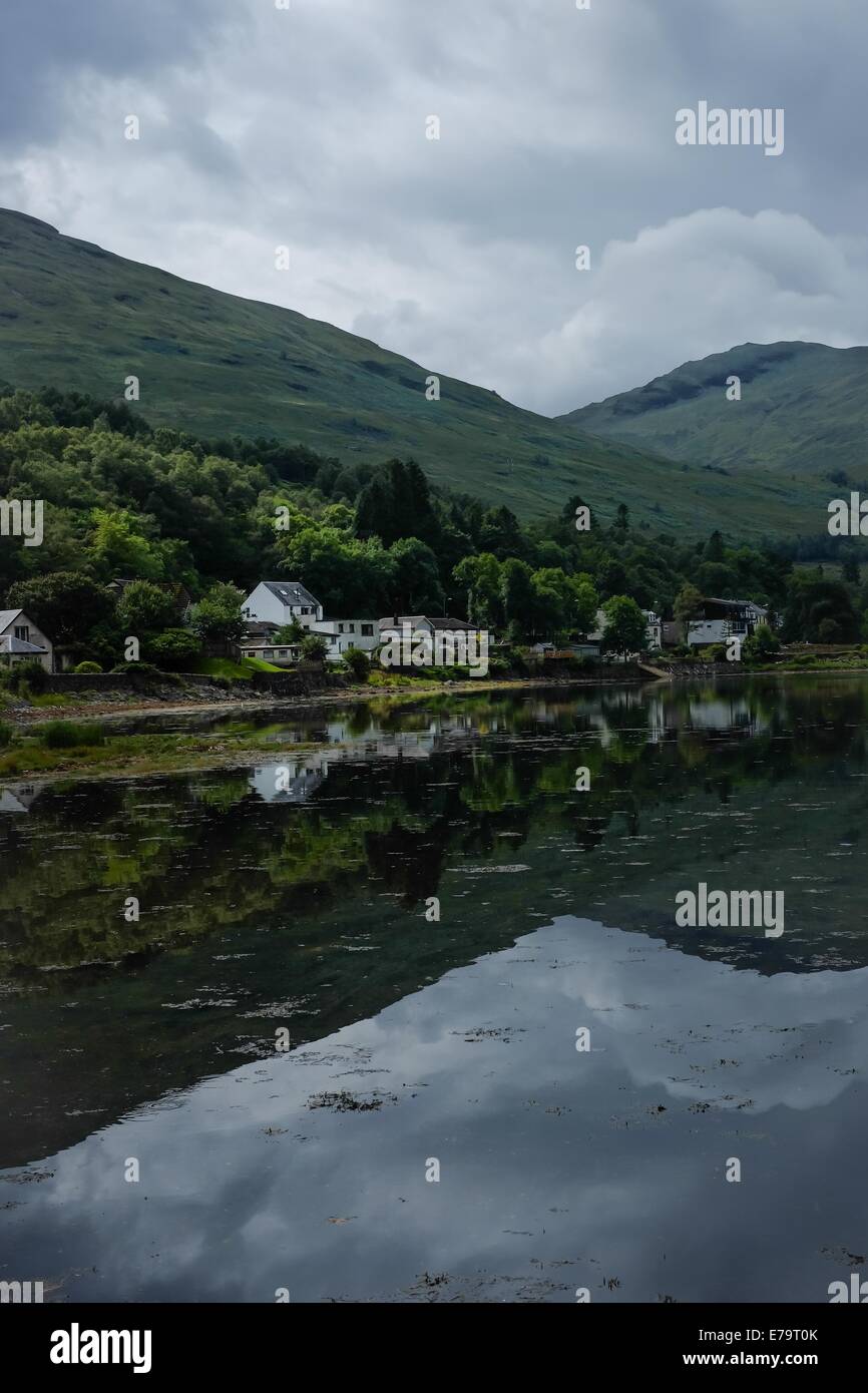 Loch Edge High Resolution Stock Photography and Images - Alamy