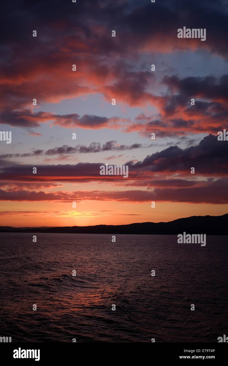 Sunset over island of islay hi-res stock photography and images - Alamy