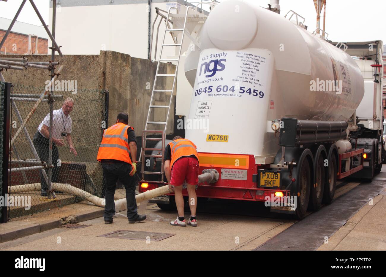 Container delivery system hi-res stock photography and images - Alamy