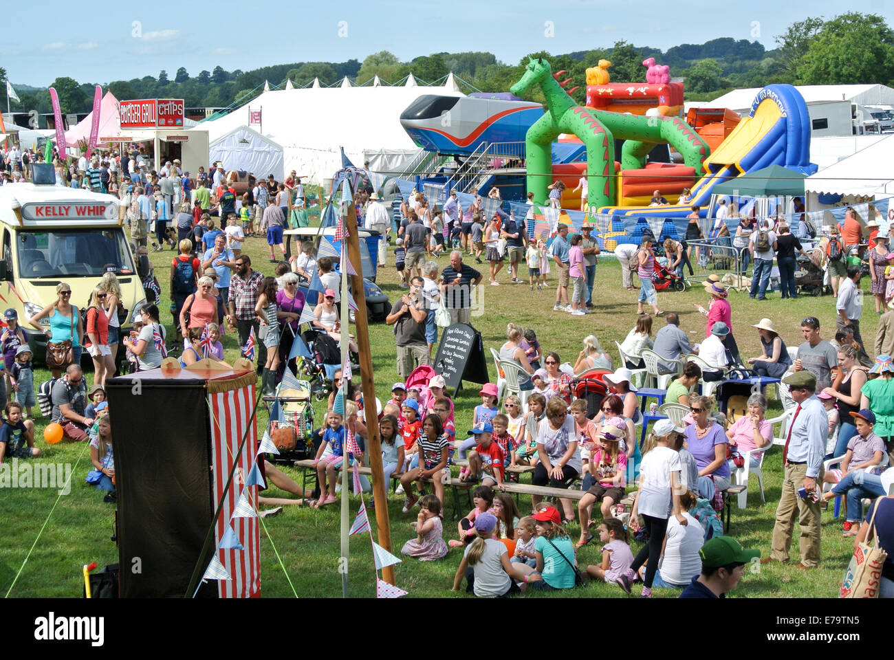 People at showground hi-res stock photography and images - Alamy