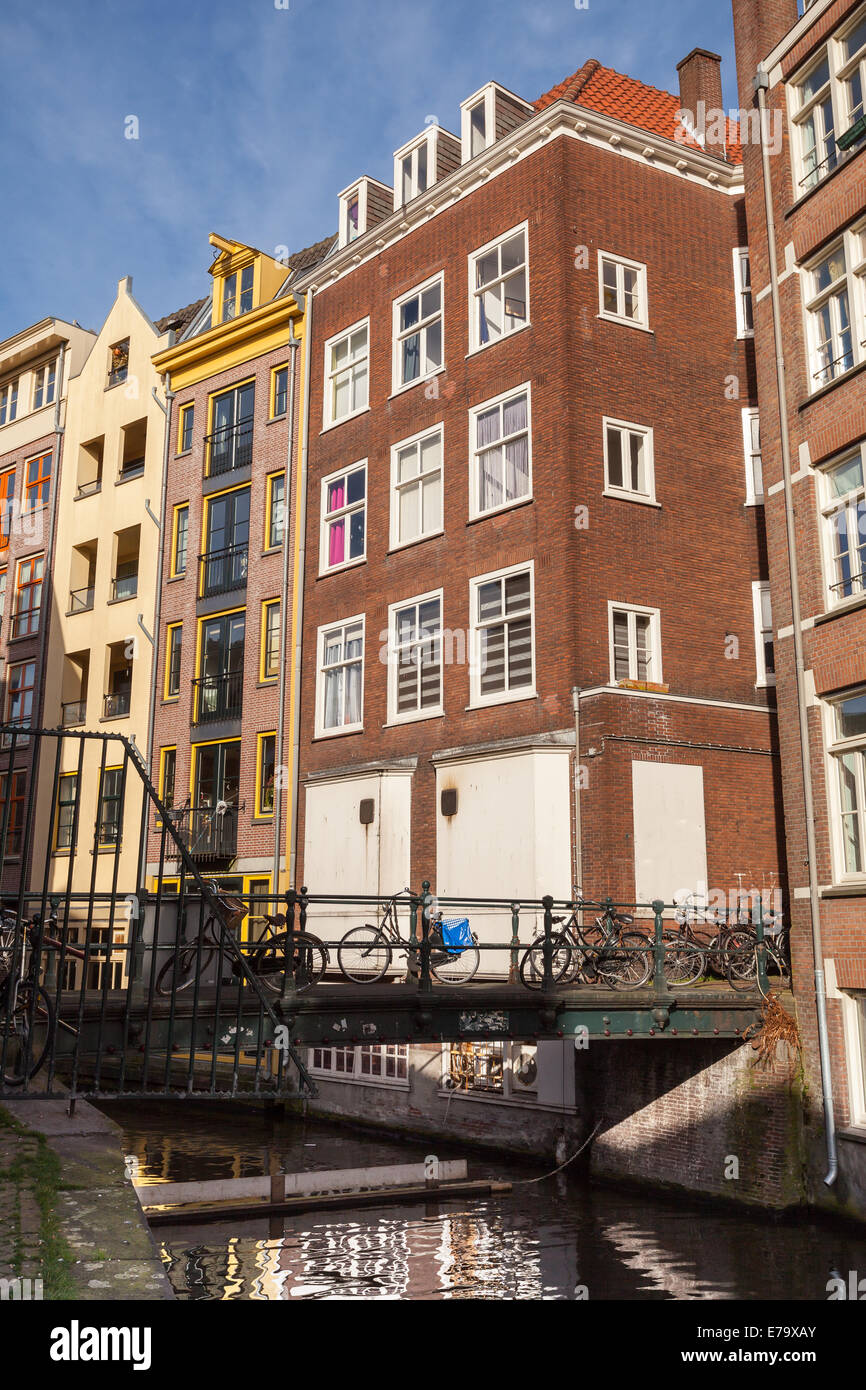 Red brick houses in amsterdam hi-res stock photography and images - Alamy