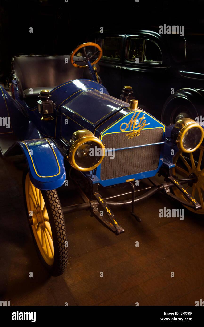 Front Grill Antique Auto High Resolution Stock Photography and Images ...