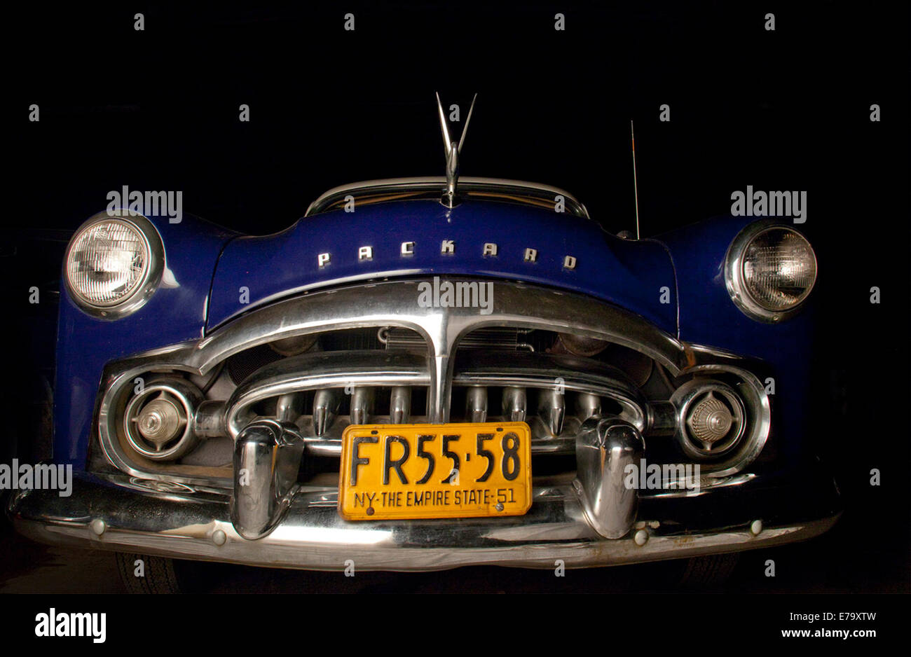 Packard car logo hi-res stock photography and images - Alamy