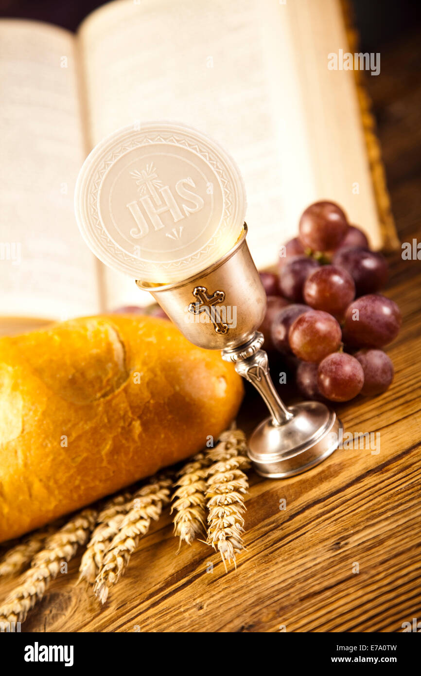 Holy Communion Bread, Wine Stock Photo - Alamy