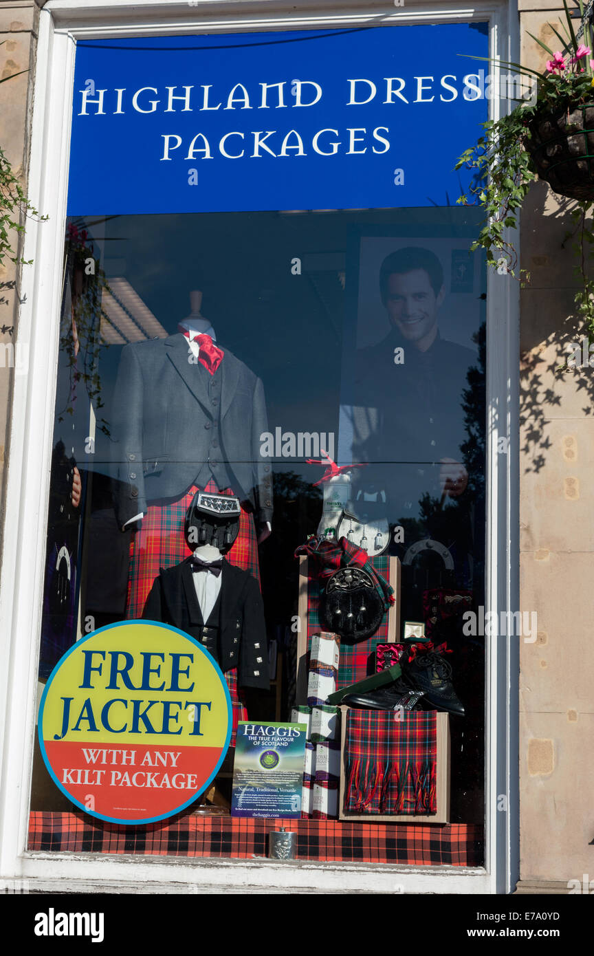 Traditional Scottish Highland dress shop window display in Edinburgh ...