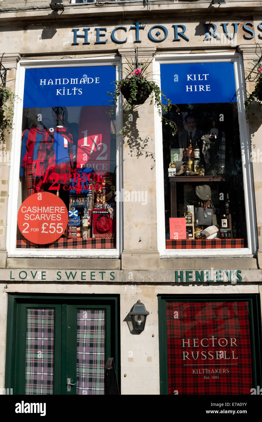 Highland dress hi-res stock photography and images - Alamy