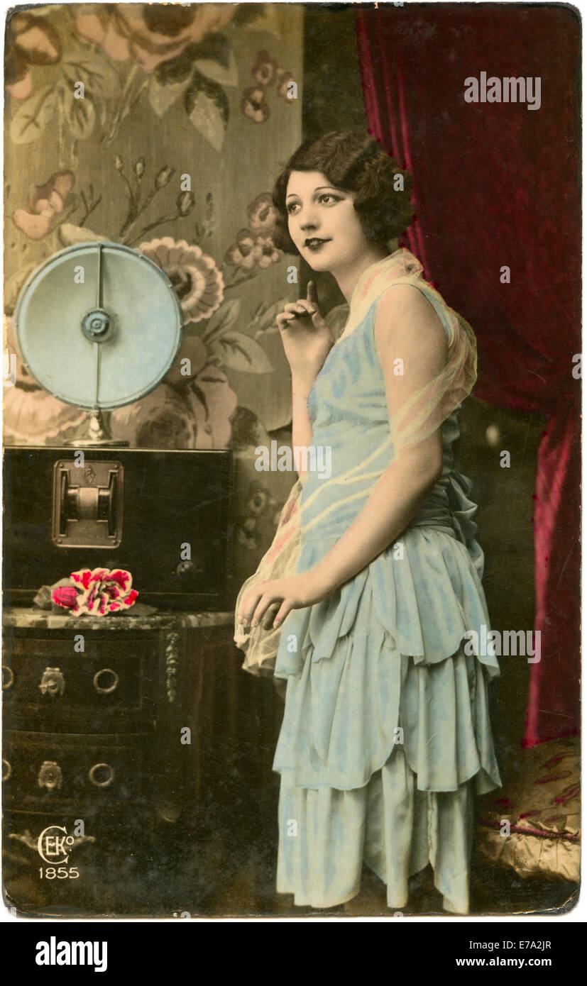 1930s Radio High Resolution Stock Photography and Images - Alamy