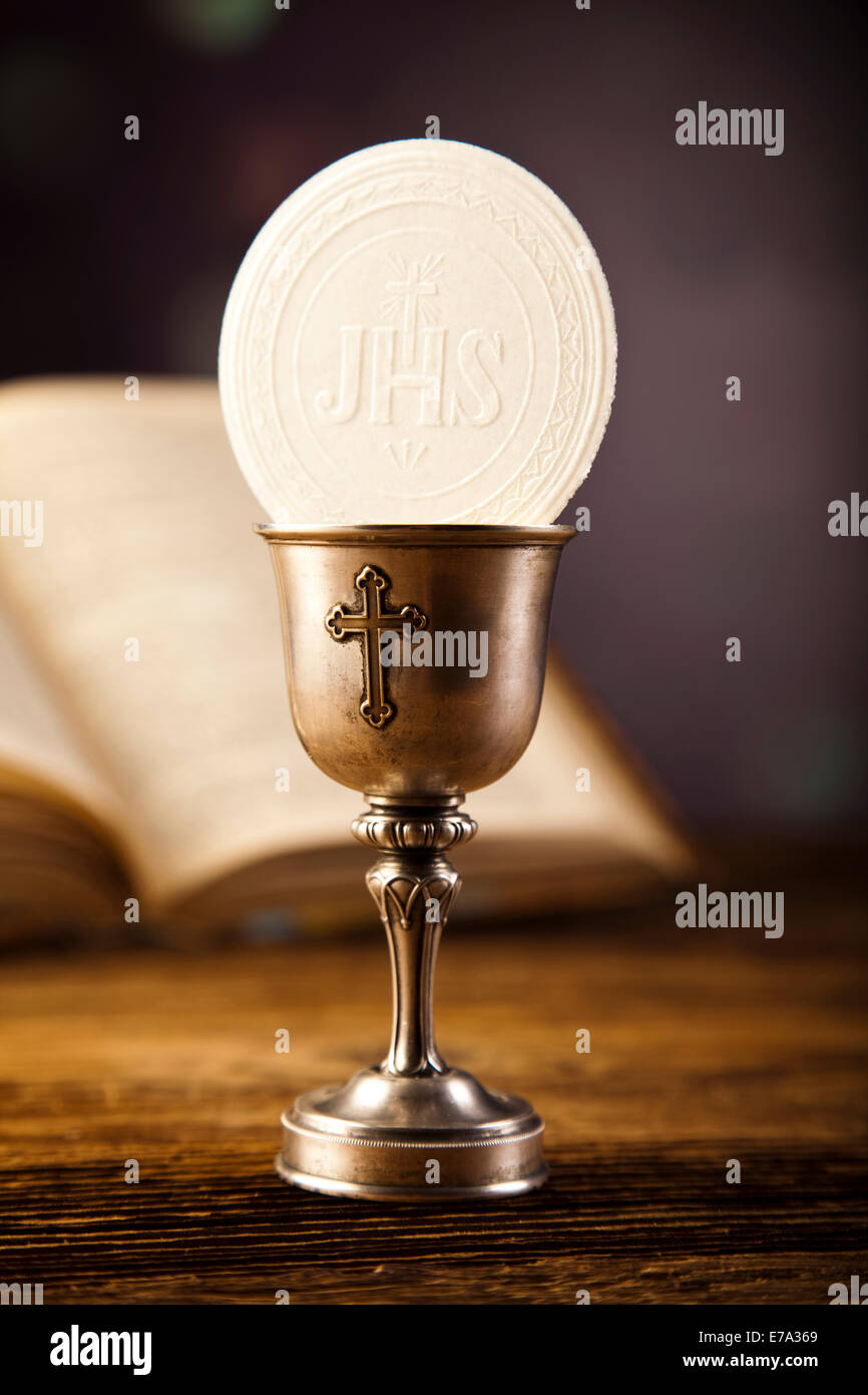 Holy wafer hi-res stock photography and images - Alamy