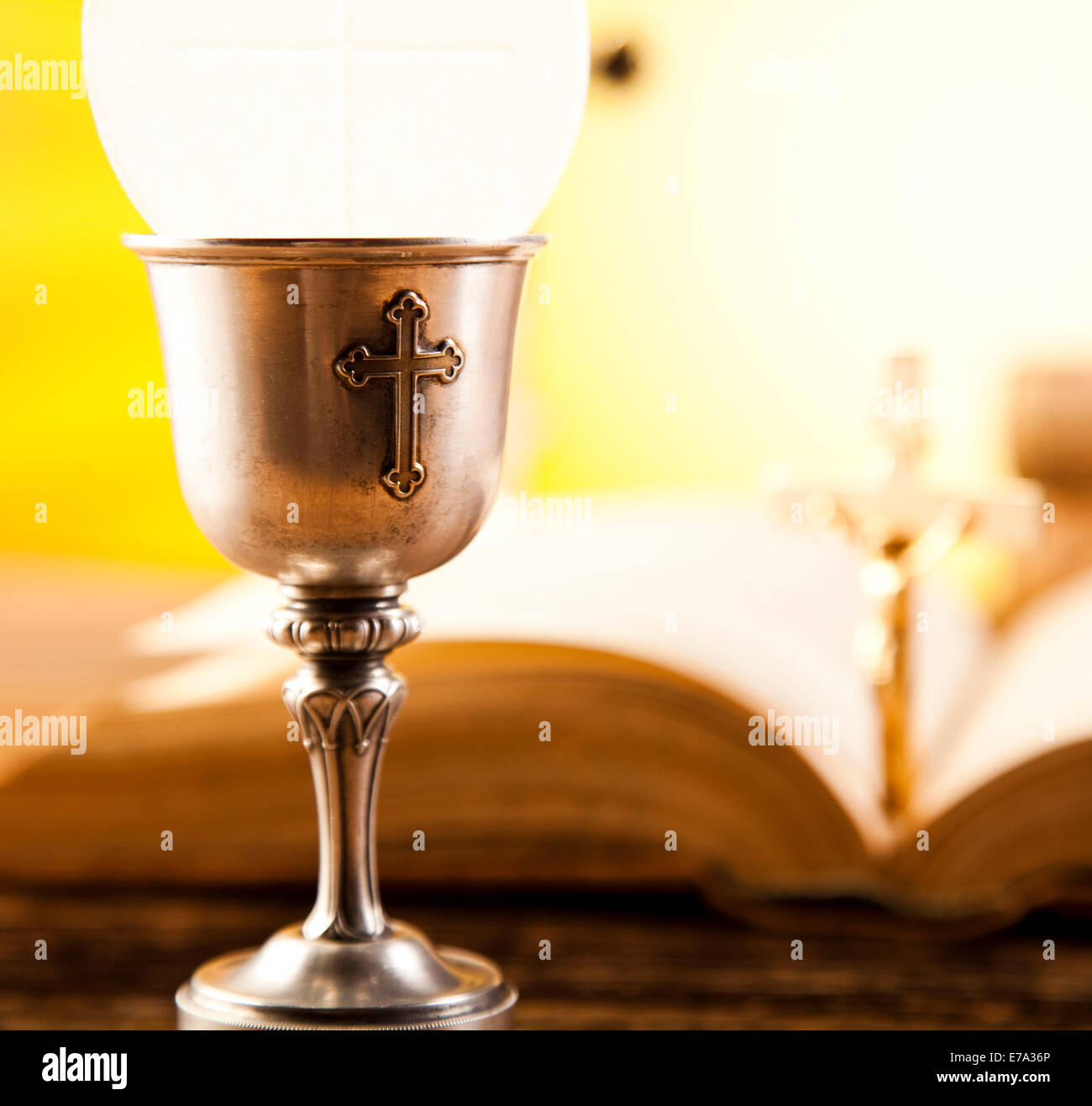 Catholic communion wafer hi-res stock photography and images - Alamy