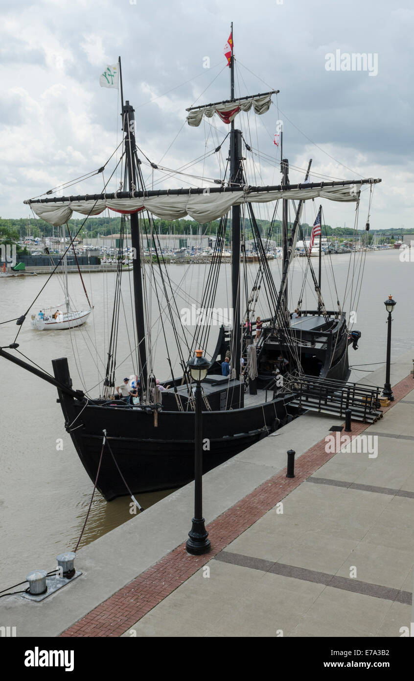 Columbus ship nina hi-res stock photography and images - Alamy