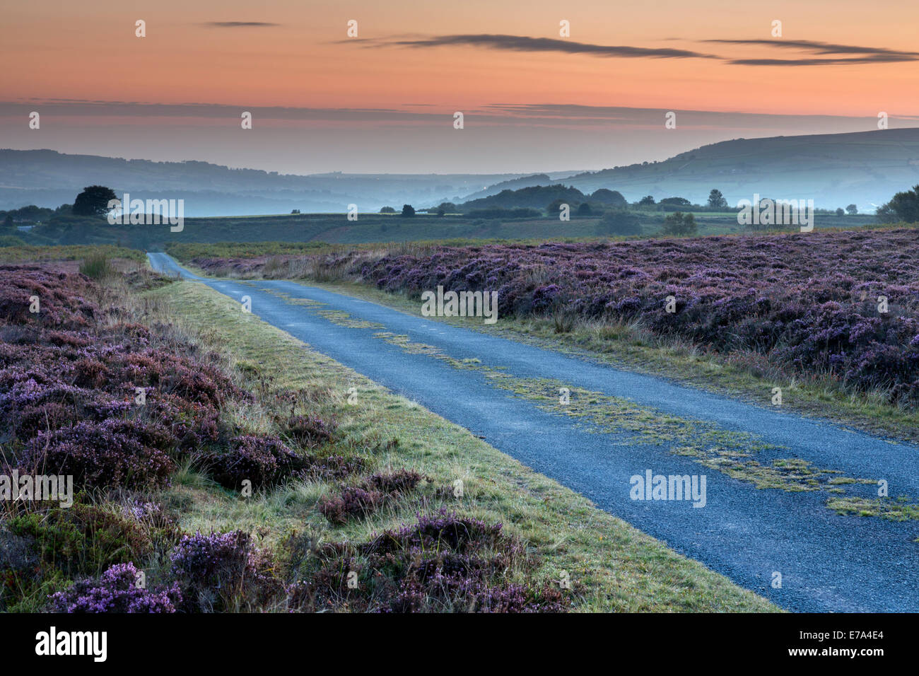 Roman road england hi-res stock photography and images - Alamy