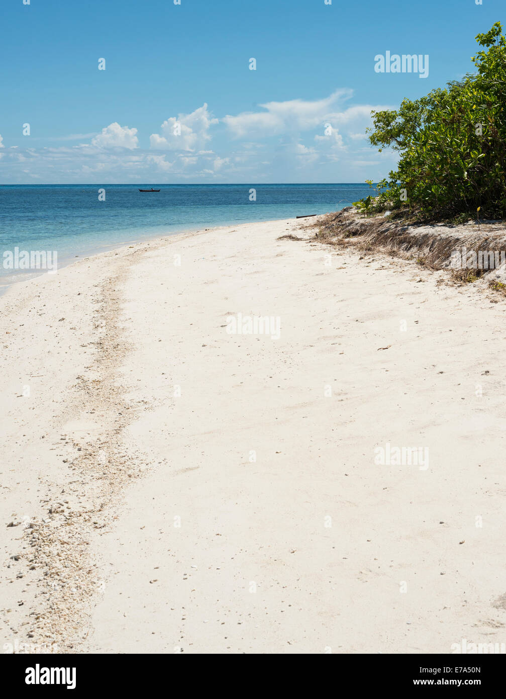 Bounty beach hi-res stock photography and images - Alamy