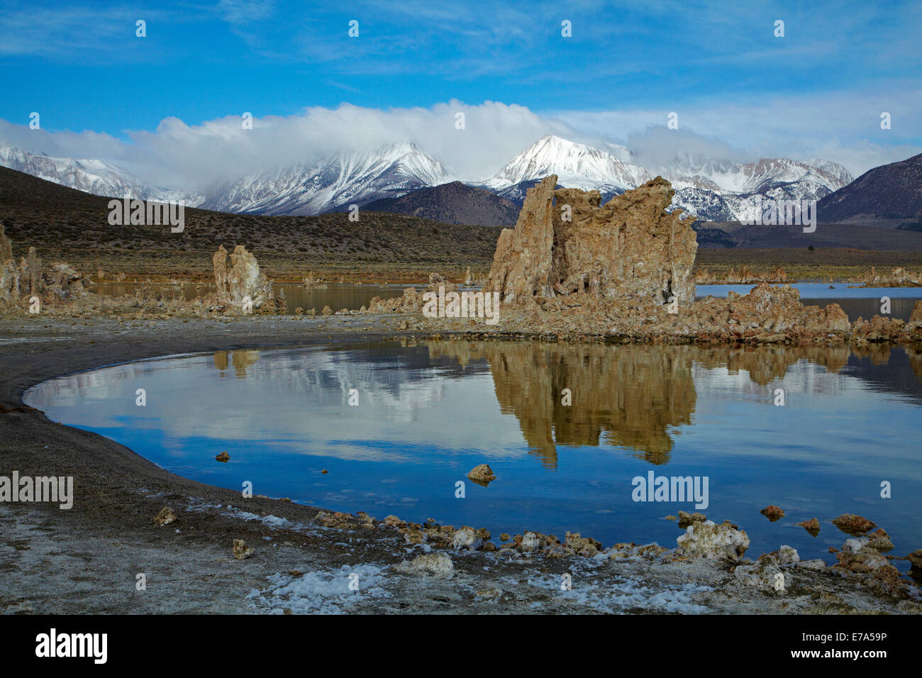 Limestone tufa towers at South Tufa Reserve, Mono Lake, Mono County ...