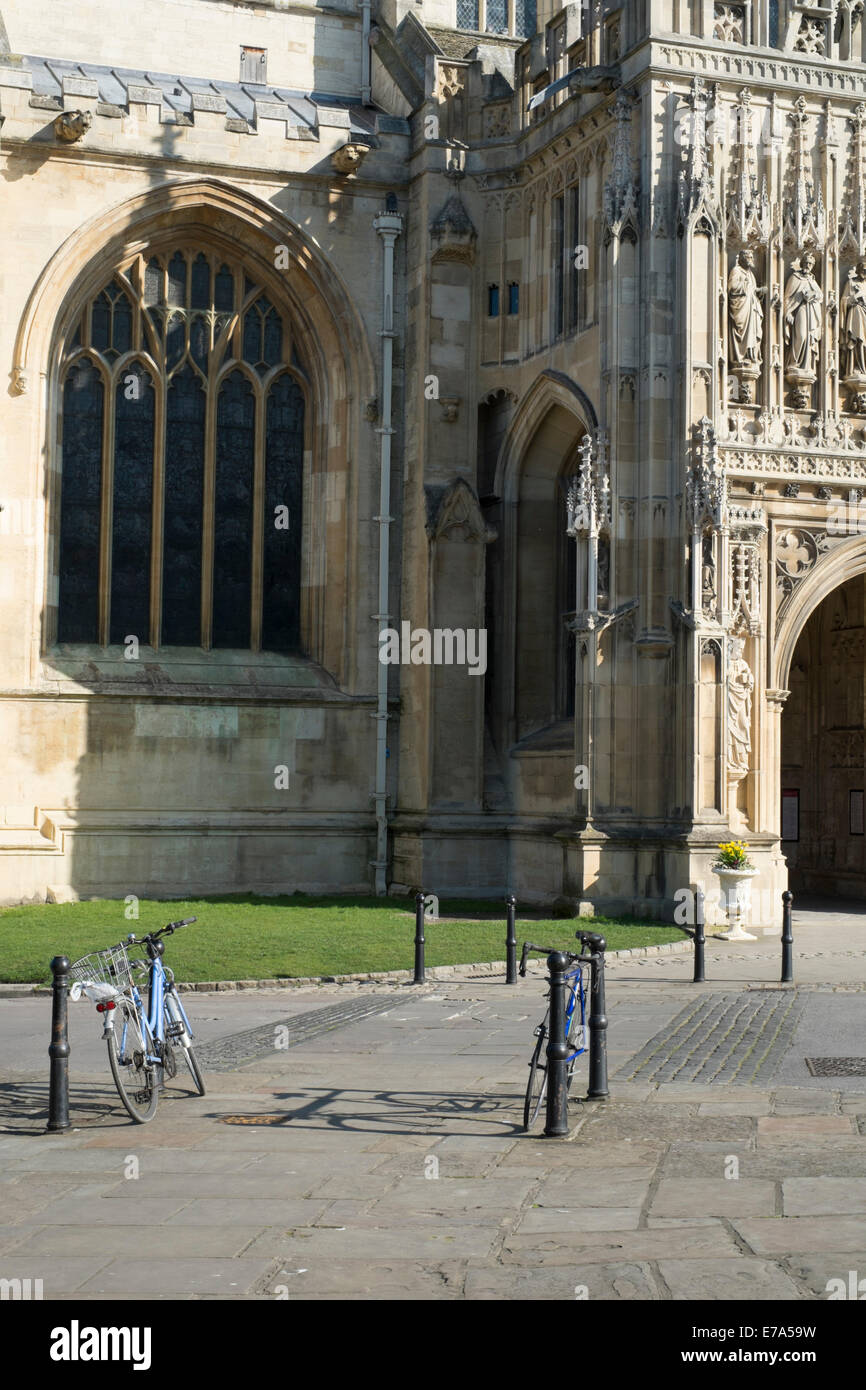 Entrance to Gloucester cathedral Stock Photo - Alamy