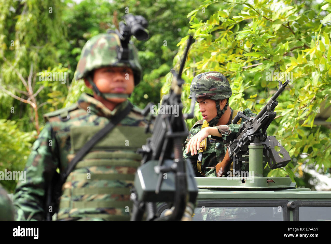 Bangkok, Thailand. 11th Sep, 2014. Thai soldiers display weapons during ...