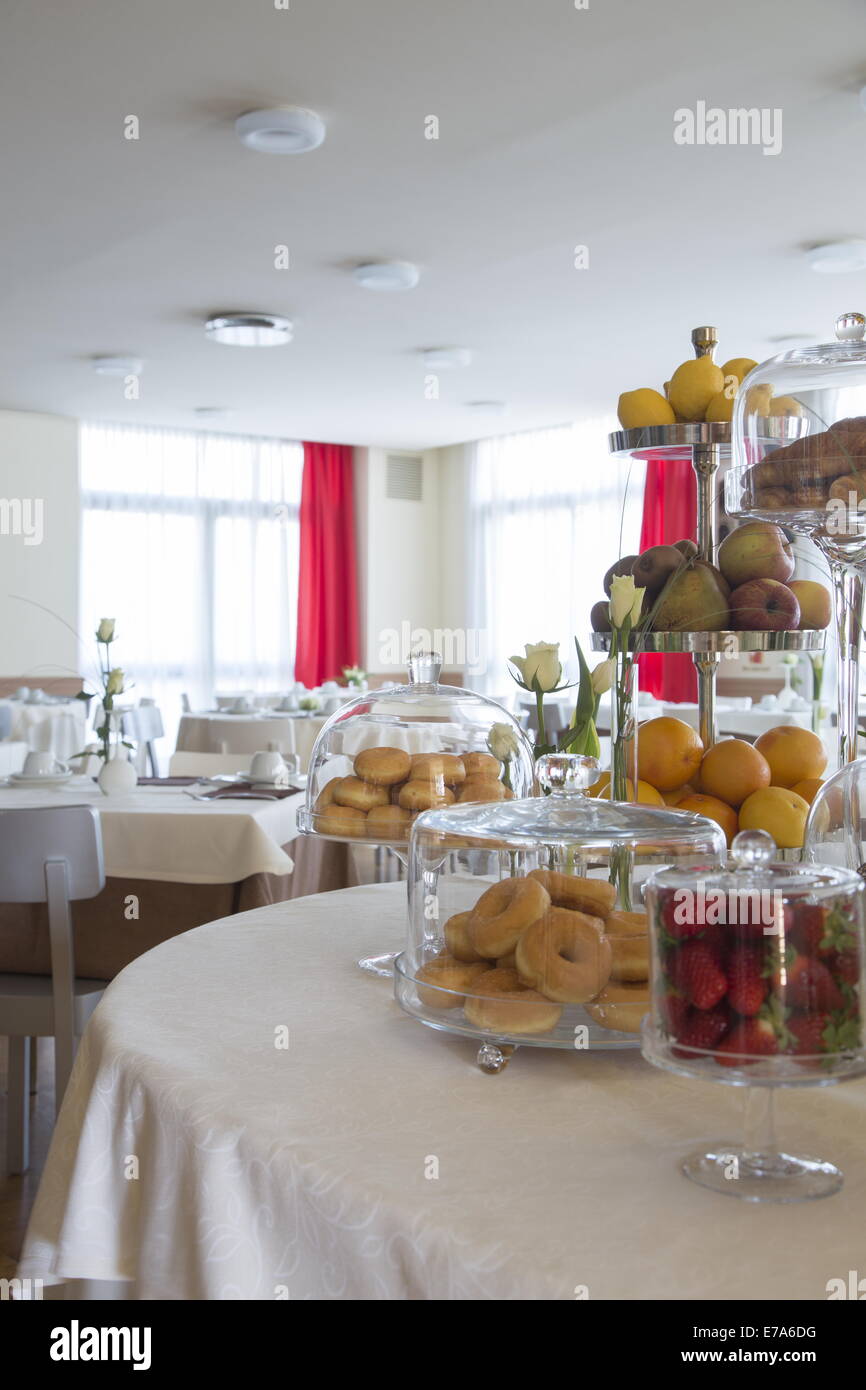 Hotel breakfast buffet hi-res stock photography and images - Alamy