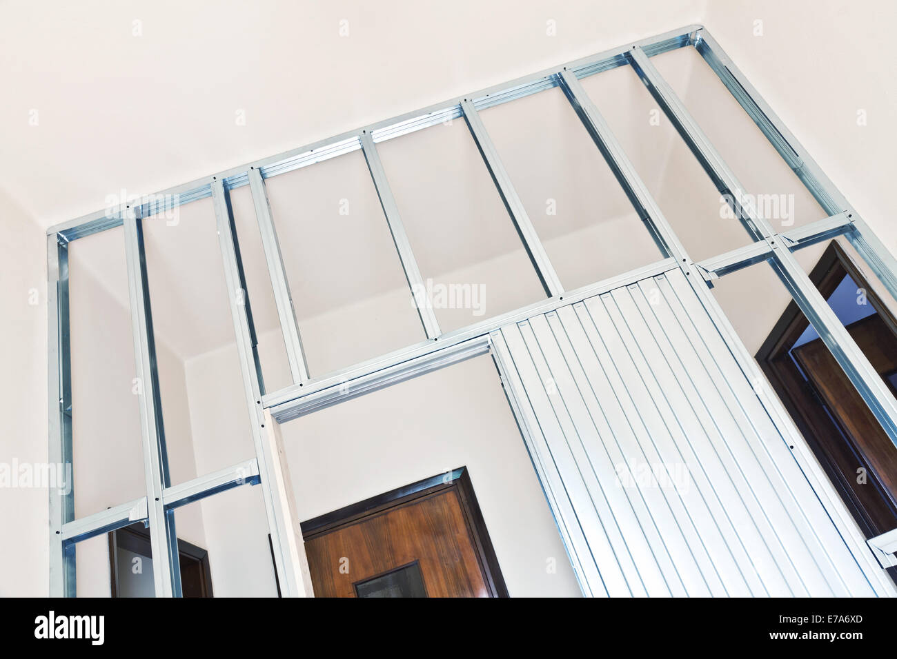 metal structure for drywall detail Stock Photo - Alamy