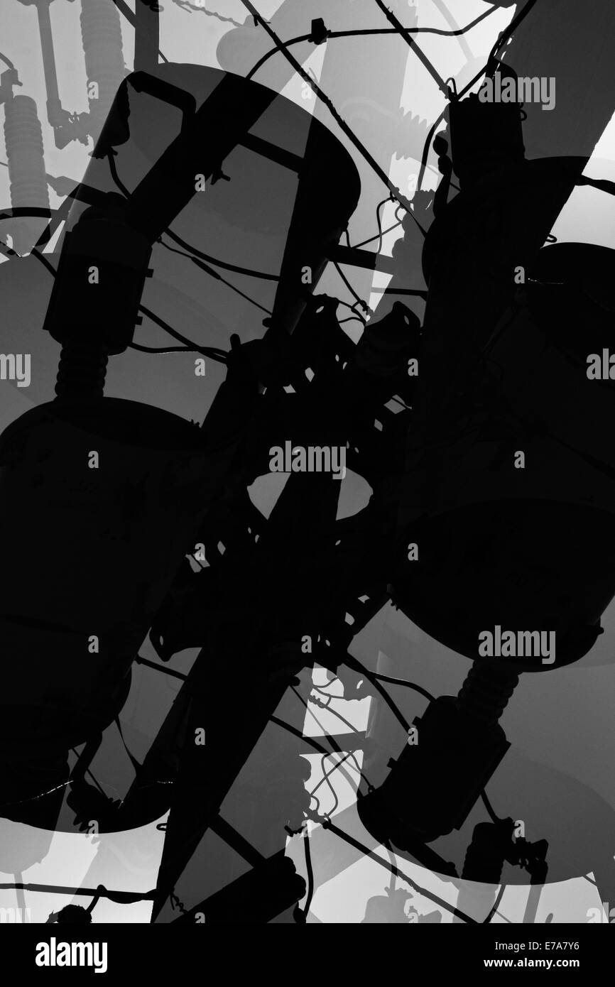 Double wire Black and White Stock Photos & Images - Alamy