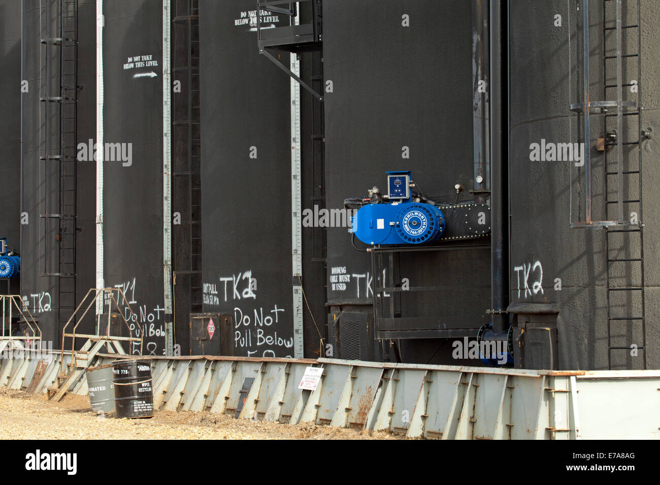 Alberta oil pollution hi-res stock photography and images - Alamy