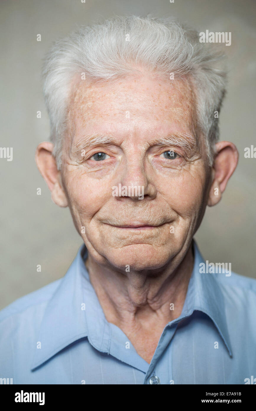 Portrait happy senior man close hi-res stock photography and images - Alamy