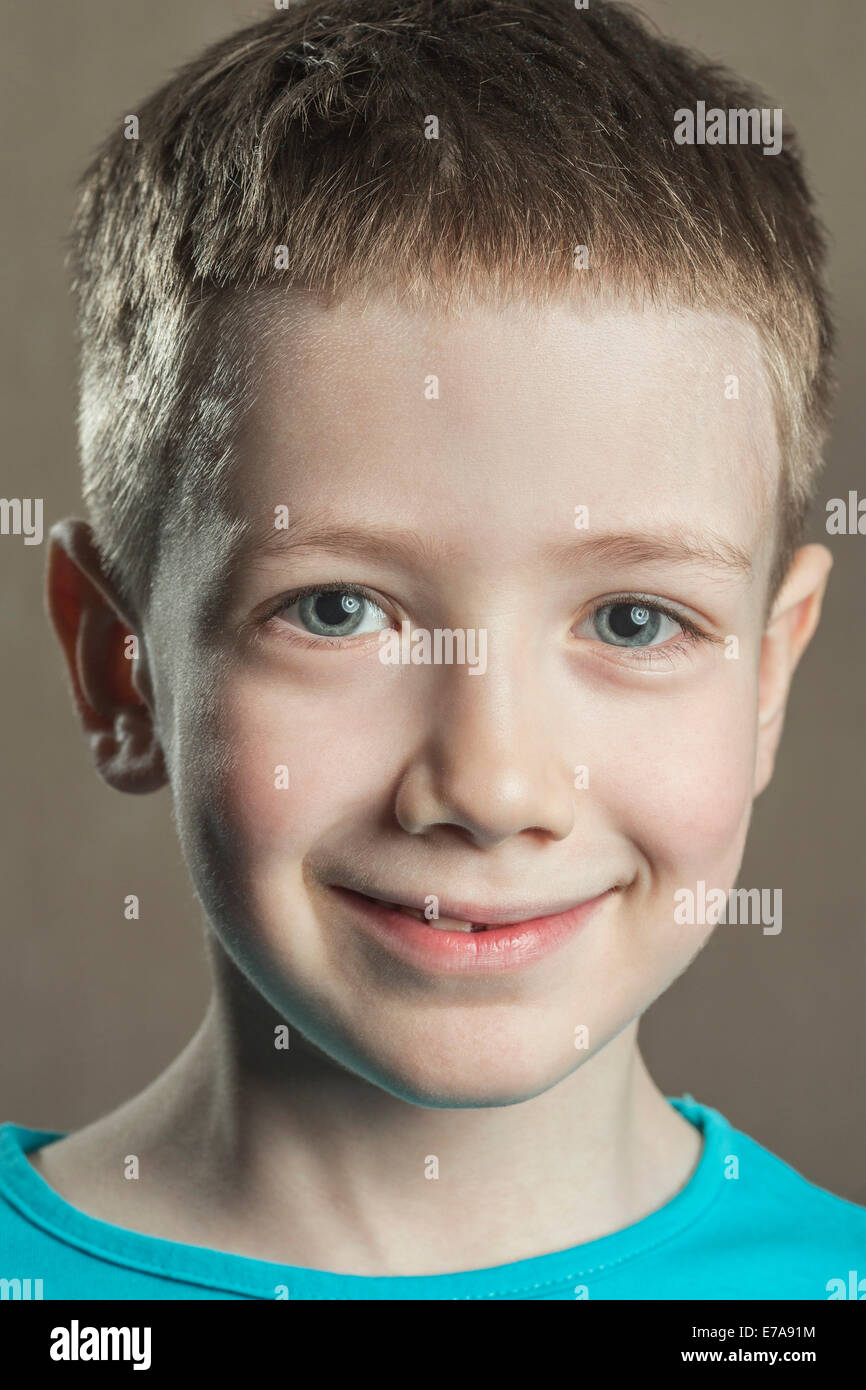 Studio portrait boy close hi-res stock photography and images - Alamy