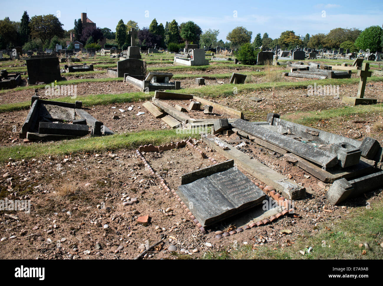 Yardley cemetery birmingham hi-res stock photography and images - Alamy