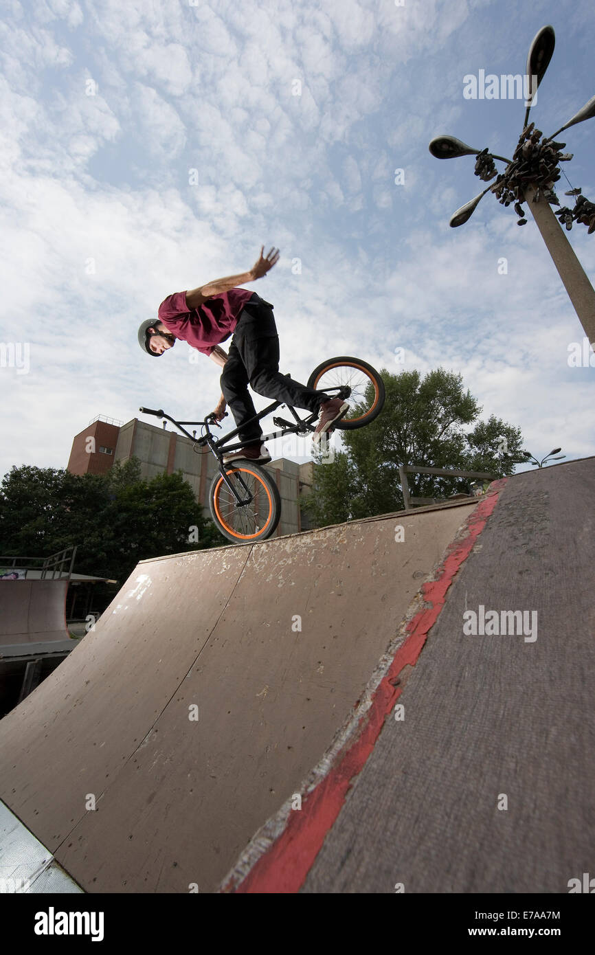 Bmx ramp hi-res stock photography and images - Alamy