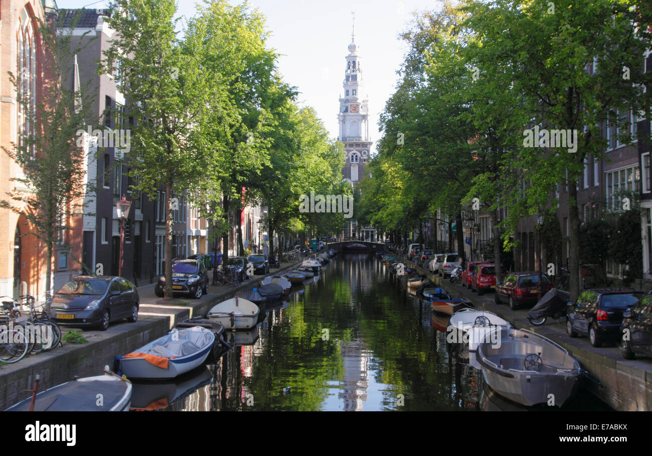 Groenburgwal Canal towards spire of Zuiderkerk church Amsterdam Stock ...