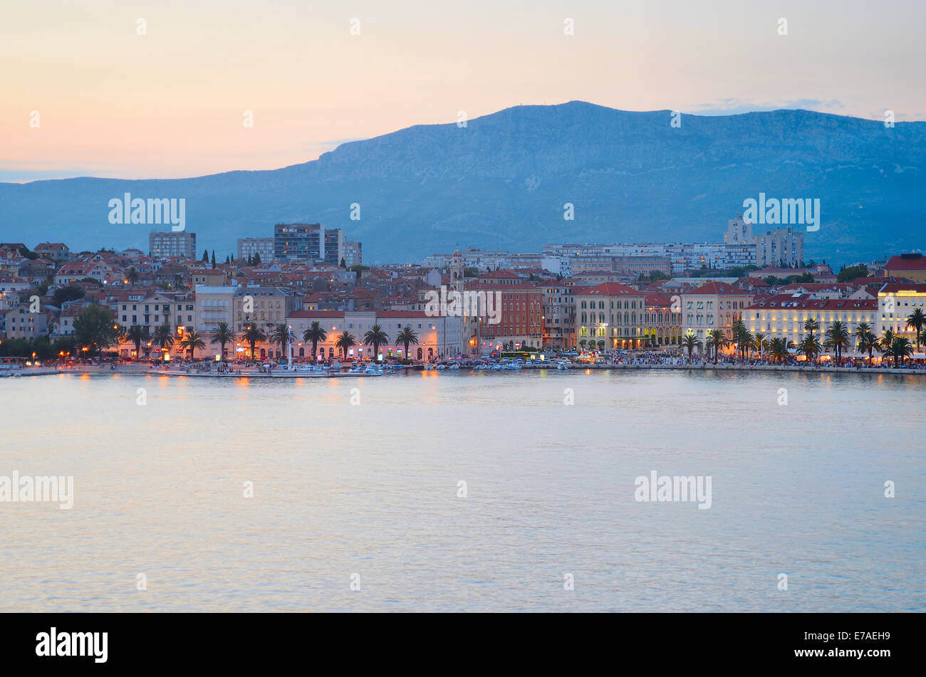 Split Skyline High Resolution Stock Photography and Images - Alamy