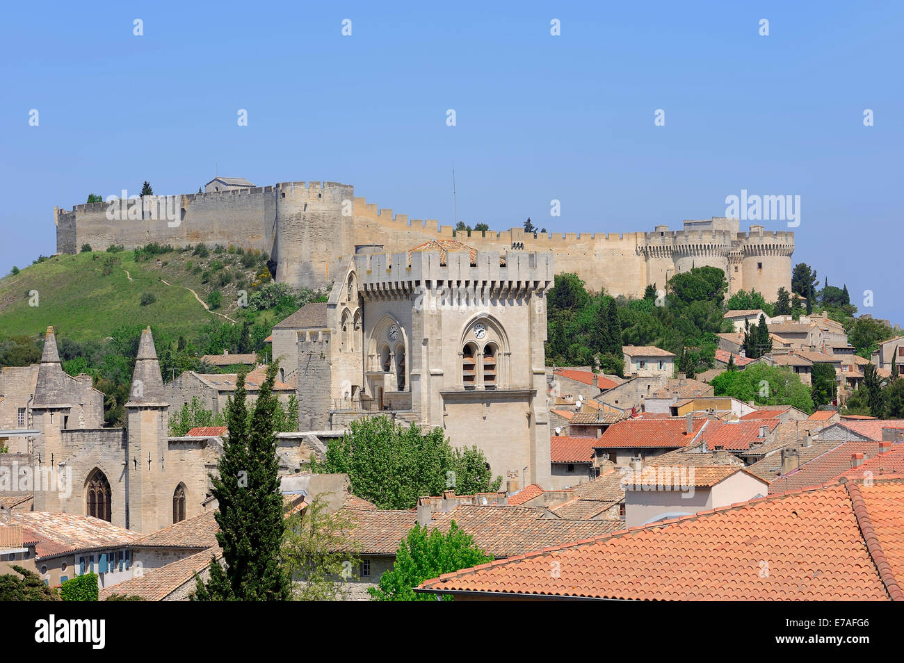 Villeneuve France Stock Photos & Villeneuve France Stock Images - Alamy