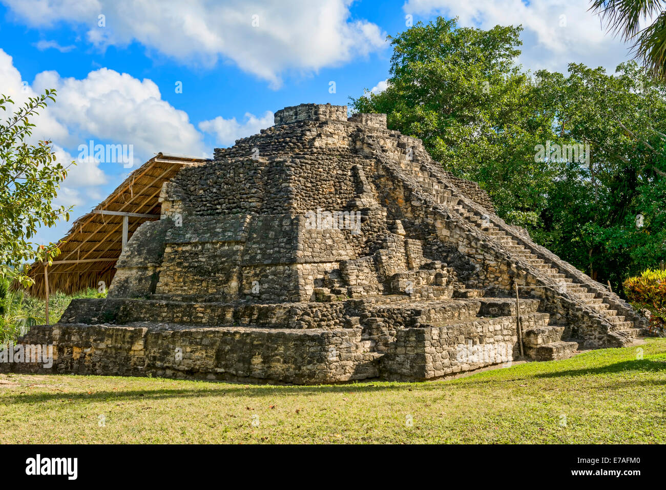 Mayan step pyramid, Chacchoben, Quintana Roo, Mexico Stock Photo - Alamy