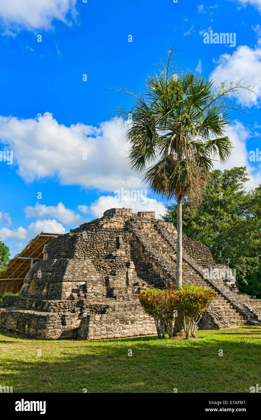 Mayan step pyramid, Chacchoben, Quintana Roo, Mexico Stock Photo - Alamy