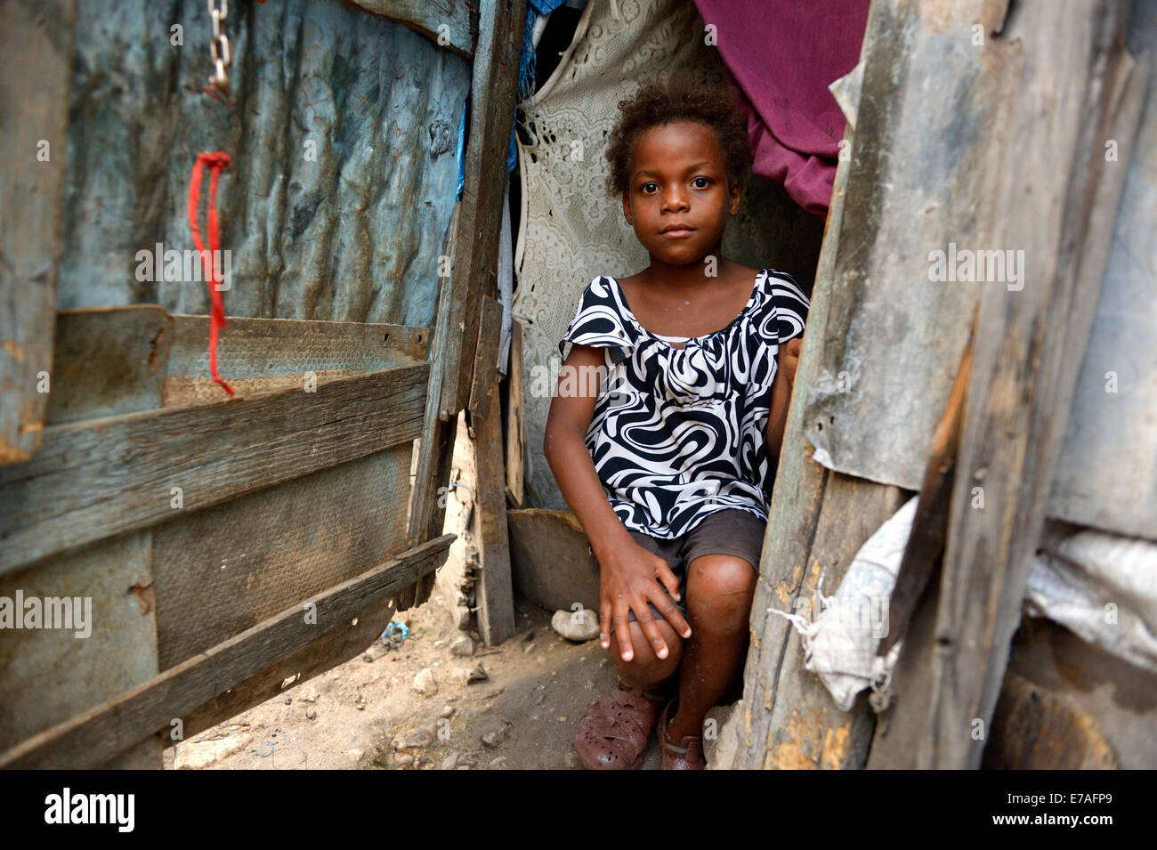 Homeless girl haiti hi-res stock photography and images - Alamy