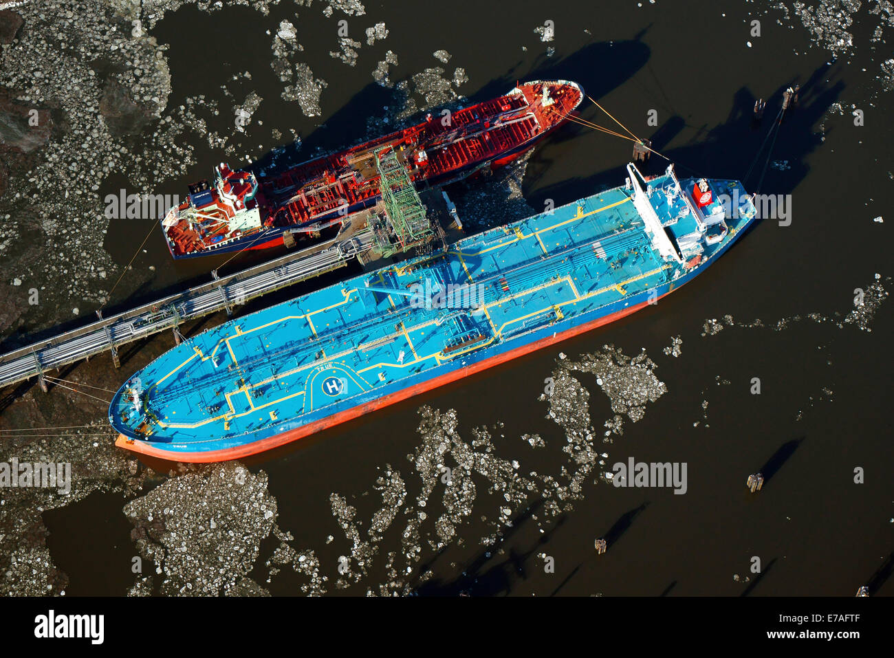 Oil tanker aerial view hi-res stock photography and images - Alamy