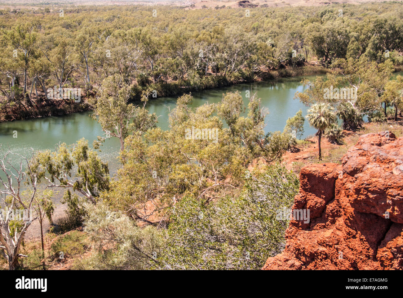 Pilbara desert aboriginal hi-res stock photography and images - Alamy