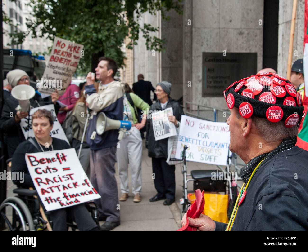 Disabled people protest against welfare cuts hi-res stock photography ...