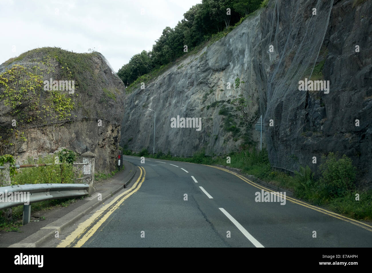 Narrow road hi-res stock photography and images - Alamy