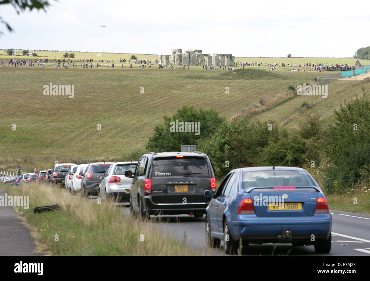 Stationary holiday traffic on the A303 approaching the World heritage ...